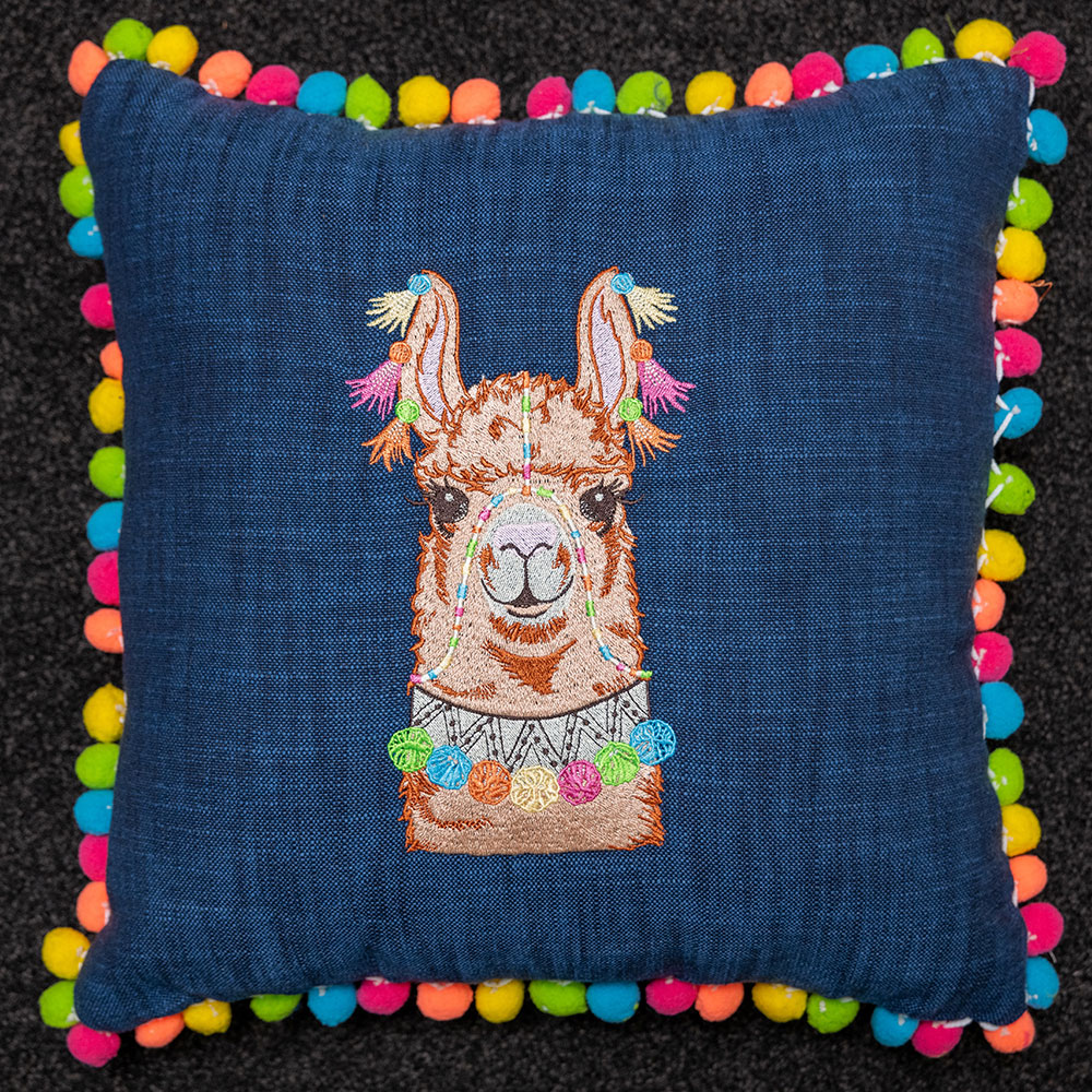Llama fun | Embroidery | Brother