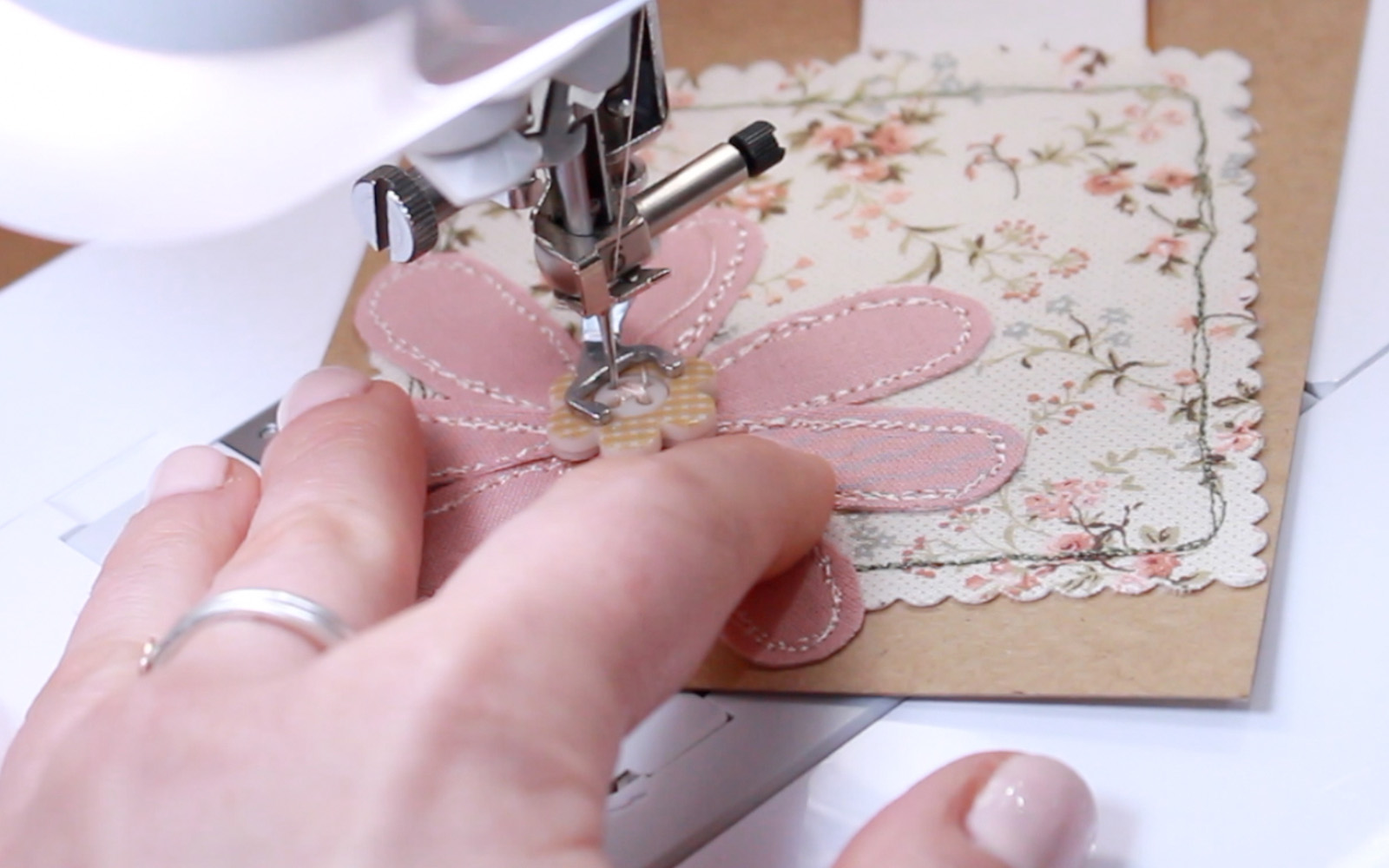 Free motion appliquéd cards | Brother | Blog