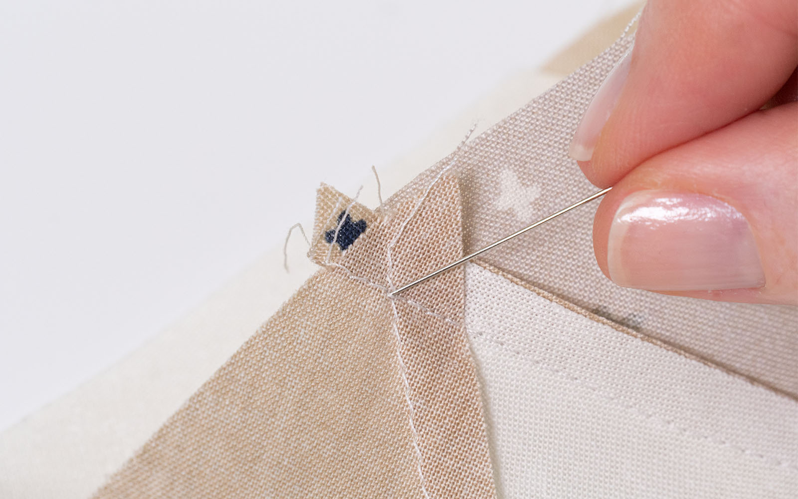 Perfect triangle patchwork | Quilting | Brother