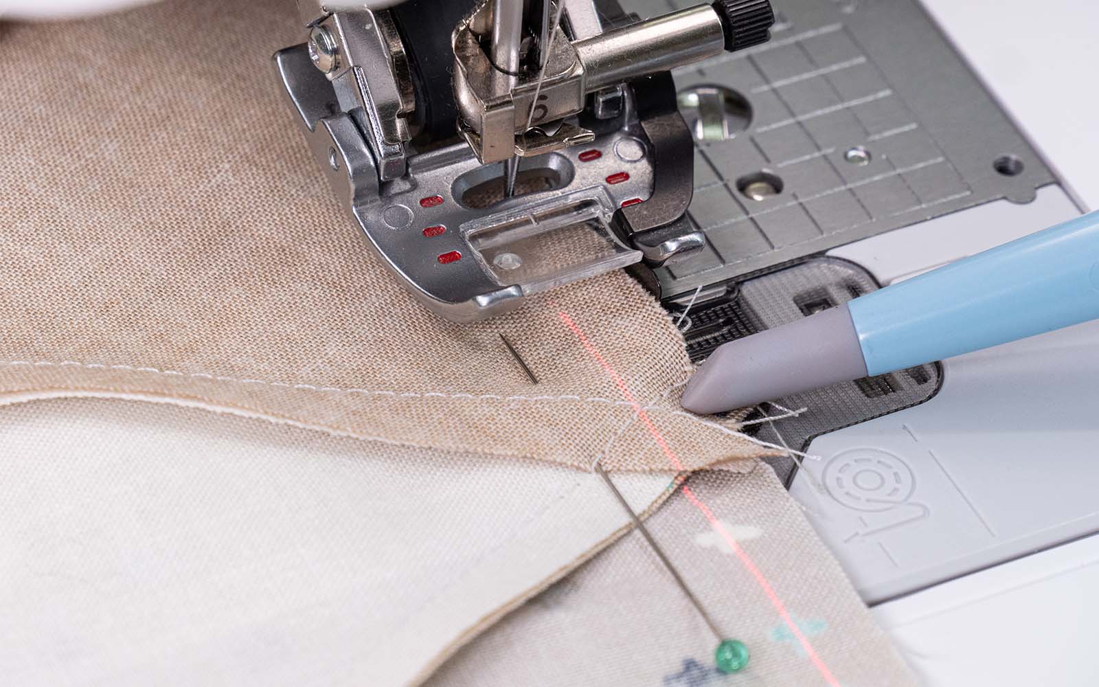 Perfect triangle patchwork | Quilting | Brother