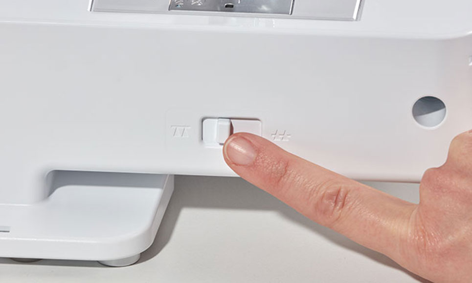 SH40 | Electronic sewing machine | Brother